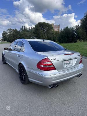 Grey Mercedes-Benz e-55-amg 2005 in Panevezys, with an engine capacity of 5.44 L and mileage of 210 thousand km for 12600 €, photo 7 on AUTOMOTO.COM.LV