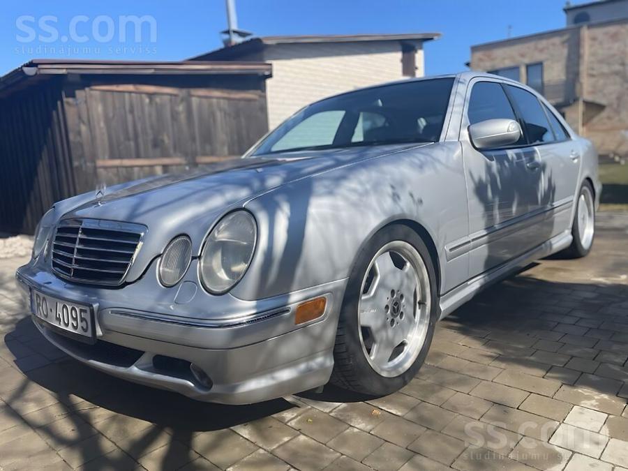 Мерседес E 55 АМГ 1999 в Юрмала, объемом двигателя 5.40 л и пробегом 289 тыс. км за 25000 €, фото 6 на AUTOMOTO.COM.LV