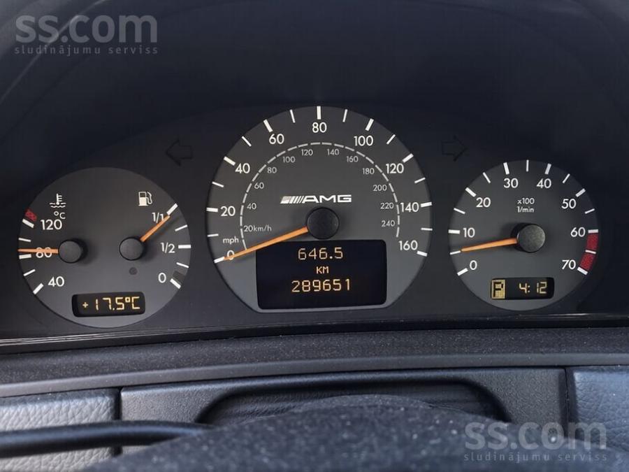 Мерседес E 55 АМГ 1999 в Юрмала, объемом двигателя 5.40 л и пробегом 289 тыс. км за 25000 €, фото 10 на AUTOMOTO.COM.LV