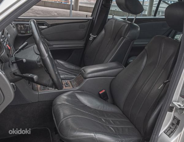 Mercedes-Benz e-55-amg 2001 in Tallinn, with an engine capacity of 5.50 L and mileage of 284 thousand km for 10500 €, photo 8 on AUTOMOTO.COM.LV