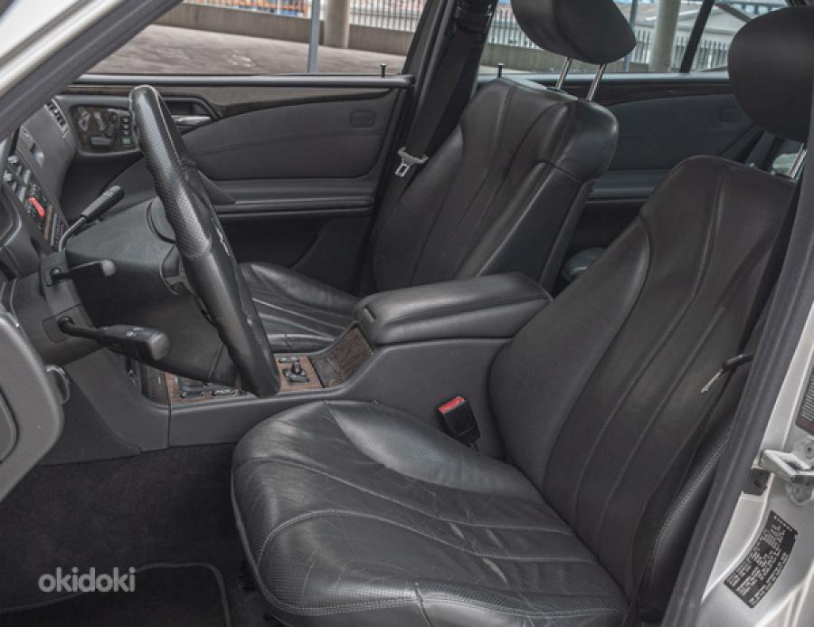 Мерседес E 55 АМГ 2001 в Таллин, объемом двигателя 5.50 л и пробегом 284 тыс. км за 10500 €, фото 9 на AUTOMOTO.COM.LV