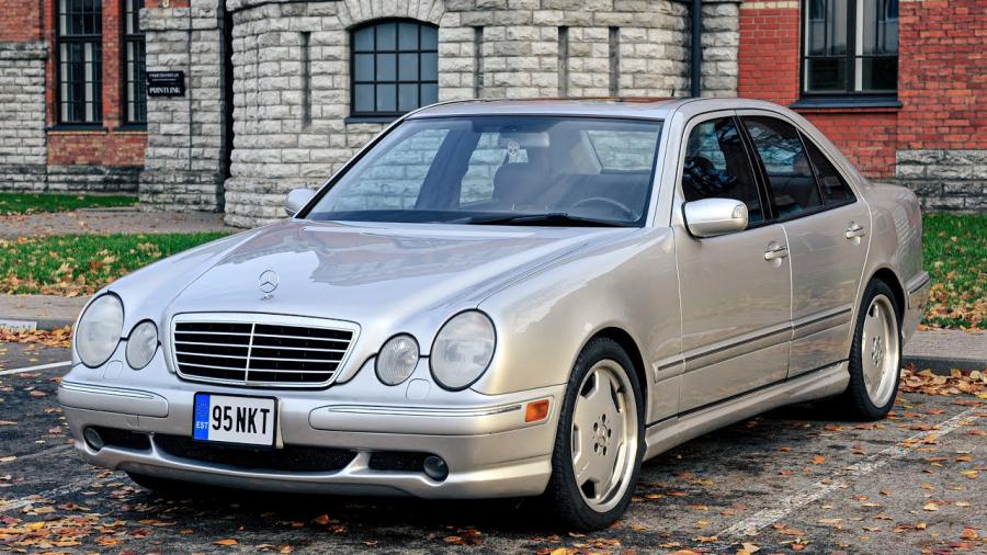 Мерседес E 55 АМГ 2001 в Таллин, объемом двигателя 5.50 л и пробегом 284 тыс. км за 10500 €, фото 17 на AUTOMOTO.COM.LV