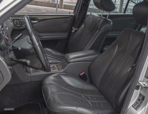 Мерседес E 55 АМГ 2001 в Таллин, объемом двигателя 5.50 л и пробегом 284 тыс. км за 10500 €, фото 25 на AUTOMOTO.COM.LV