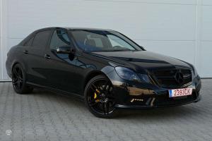 Black Mercedes-Benz E 550 2011 in Kretinga, with an engine capacity of 5.46 L and mileage of 202 thousand km for 12999 €, photo  on AUTOMOTO.COM.LV