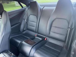 Pelēks Mercedes-Benz E 550 2011 Kretinga, ar dzinēja tilpumu 5.50 L un nobraukumu 201 tūkst. km par 13000 €, foto 10 vietnē AUTOMOTO.COM.LV