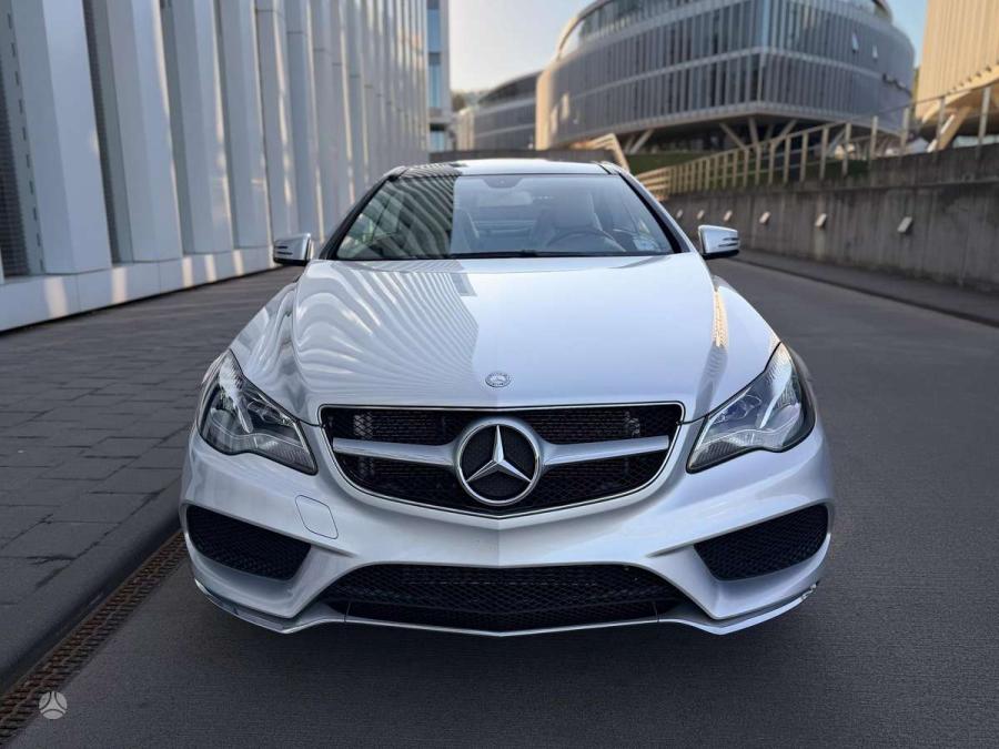 Pelēks Mercedes-Benz E 550 2014 Viļņa, ar dzinēja tilpumu 4.70 L un nobraukumu 110 tūkst. km par 14900 €, foto 15 vietnē AUTOMOTO.COM.LV