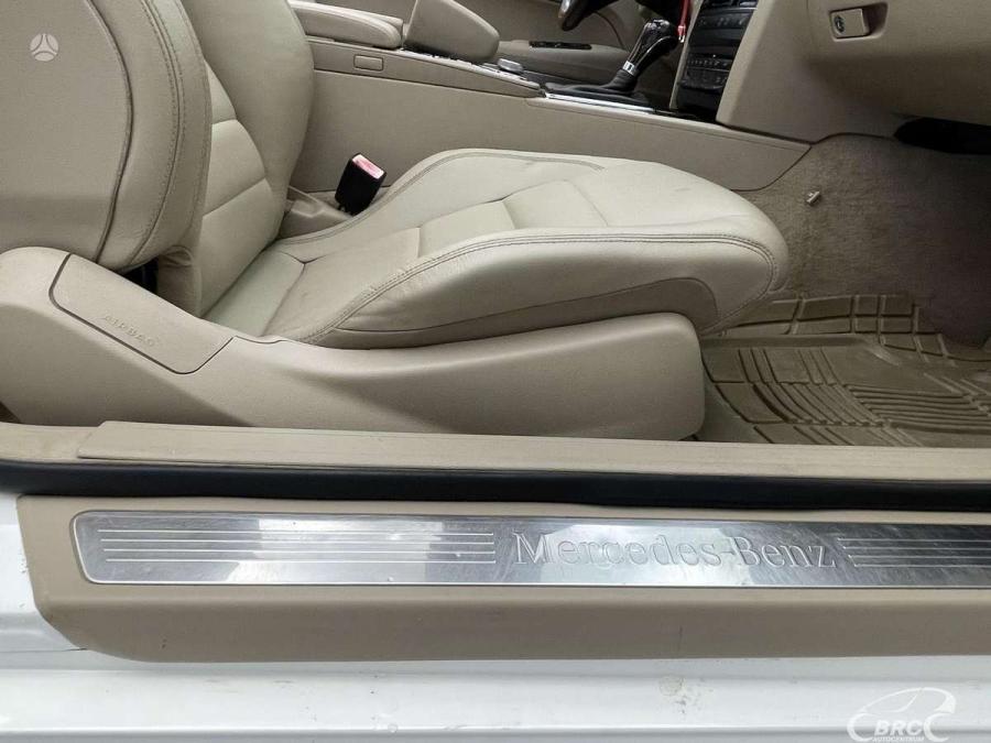 White Mercedes-Benz E 550 2011 in Vilnius, with an engine capacity of 5.46 L and mileage of 290 thousand km for 10500 €, photo 9 on AUTOMOTO.COM.LV