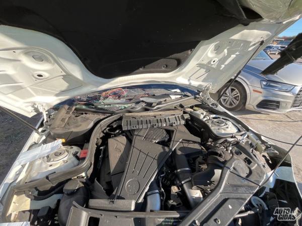 Белый Мерседес E 550 2014 в Клайпеда, объемом двигателя 4.70 л и пробегом 202 тыс. км за 9900 €, фото 11 на AUTOMOTO.COM.LV