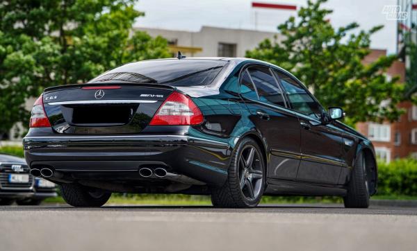 Мерседес E 63 AMG 2008 в Клайпеда на AUTOMOTO.COM.LV Черный Мерседес E 63 AMG 2008 в Клайпеда, объемом двигателя 6.20 л и пробегом 86 тыс. км за 28500 €, фото 6 на AUTOMOTO.COM.LV