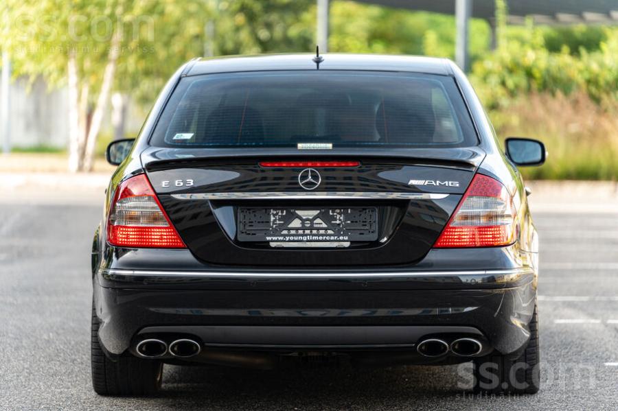 Melns Mercedes-Benz E 63 AMG 2009 Rīga, ar dzinēja tilpumu 6.30 L un nobraukumu 123 tūkst. km par 21900 €, foto 5 vietnē AUTOMOTO.COM.LV