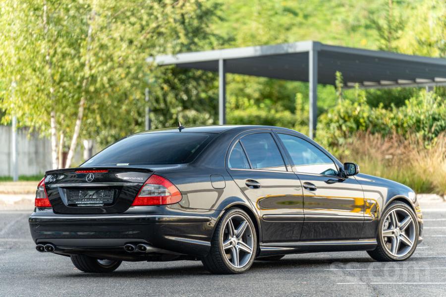 Melns Mercedes-Benz E 63 AMG 2009 Rīga, ar dzinēja tilpumu 6.30 L un nobraukumu 123 tūkst. km par 21900 €, foto 6 vietnē AUTOMOTO.COM.LV