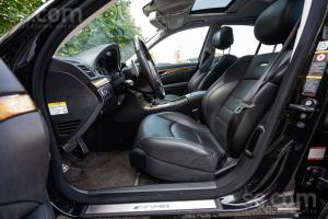 Melns Mercedes-Benz E 63 AMG 2009 Rīga, ar dzinēja tilpumu 6.30 L un nobraukumu 123 tūkst. km par 21900 €, foto 11 vietnē AUTOMOTO.COM.LV