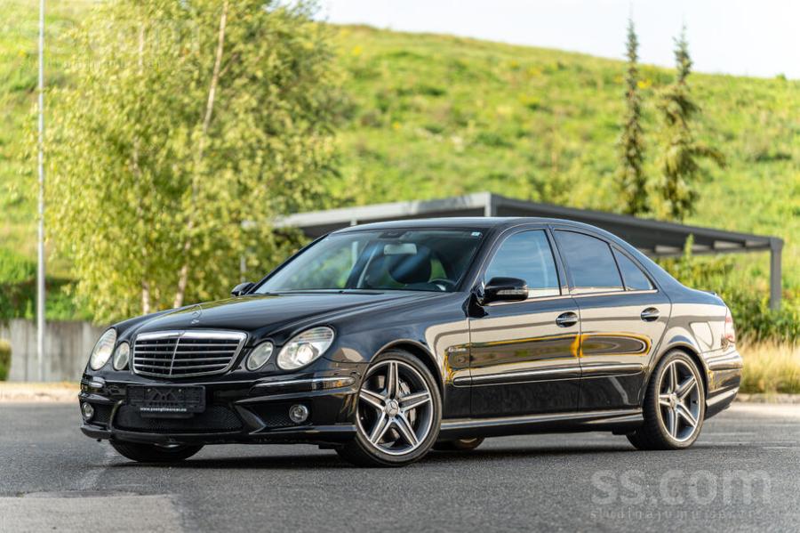 Черный Мерседес E 63 AMG 2009 в Рига, объемом двигателя 6.30 л и пробегом 123 тыс. км за 19500 €, фото 1 на AUTOMOTO.COM.LV