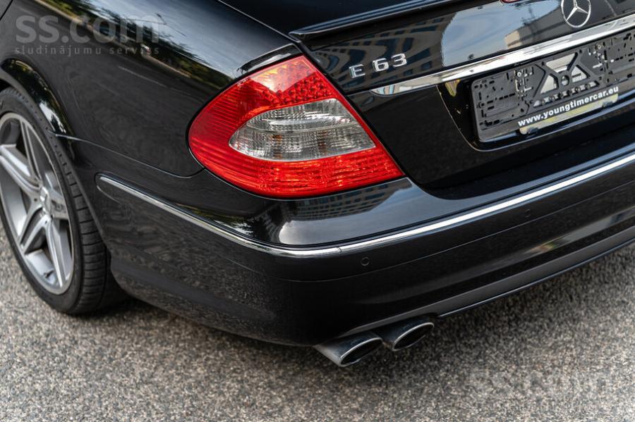 Черный Мерседес E 63 AMG 2009 в Рига, объемом двигателя 6.30 л и пробегом 123 тыс. км за 19500 €, фото 5 на AUTOMOTO.COM.LV