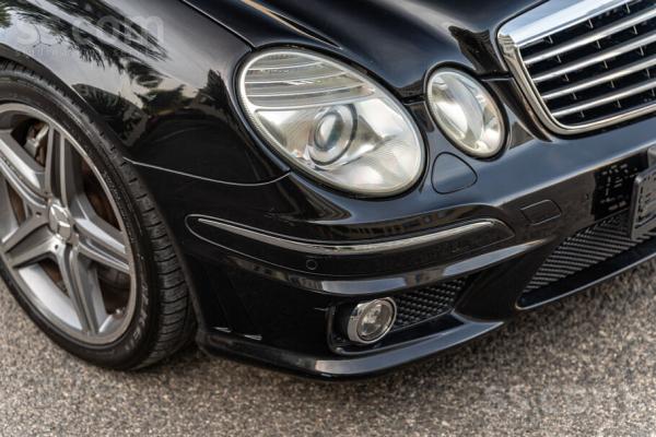 Черный Мерседес E 63 AMG 2009 в Рига, объемом двигателя 6.30 л и пробегом 123 тыс. км за 19500 €, фото 9 на AUTOMOTO.COM.LV