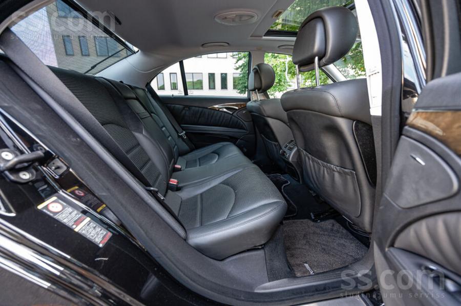 Черный Мерседес E 63 AMG 2009 в Рига, объемом двигателя 6.30 л и пробегом 123 тыс. км за 19500 €, фото 19 на AUTOMOTO.COM.LV