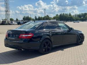 Черный Мерседес E 63 AMG 2009 в Мариямполе, объемом двигателя 6.21 л и пробегом 263 тыс. км за 13850 €, фото 5 на AUTOMOTO.COM.LV