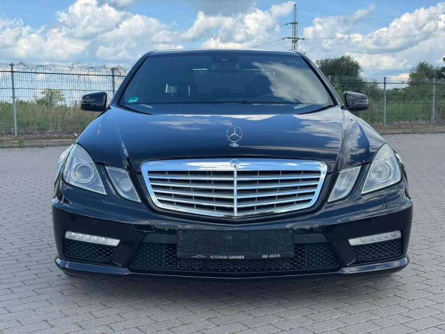 Черный Мерседес E 63 AMG 2009 в Мариямполе, объемом двигателя 6.21 л и пробегом 263 тыс. км за 13850 €, фото 8 на AUTOMOTO.COM.LV