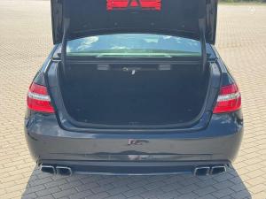 Черный Мерседес E 63 AMG 2009 в Мариямполе, объемом двигателя 6.21 л и пробегом 263 тыс. км за 13850 €, фото 10 на AUTOMOTO.COM.LV