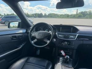 Черный Мерседес E 63 AMG 2009 в Мариямполе, объемом двигателя 6.21 л и пробегом 263 тыс. км за 13850 €, фото 15 на AUTOMOTO.COM.LV