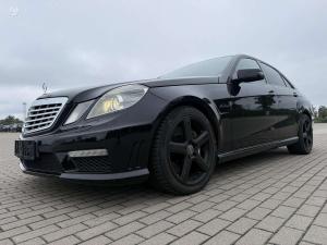 Black Mercedes-Benz E 63 AMG 2009 in Marijampole, with an engine capacity of 6.21 L and mileage of 279 thousand km for 14450 €, photo 10 on AUTOMOTO.COM.LV