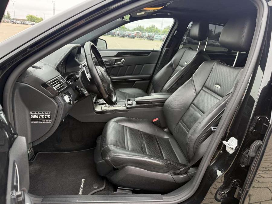 Black Mercedes-Benz E 63 AMG 2009 in Marijampole, with an engine capacity of 6.21 L and mileage of 279 thousand km for 14450 €, photo 14 on AUTOMOTO.COM.LV