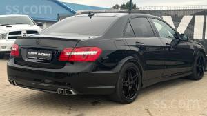 Black Mercedes-Benz E 63 AMG 2012 in Liepaja, with an engine capacity of 5.50 L and mileage of 83 thousand km for 32500 €, photo 5 on AUTOMOTO.COM.LV