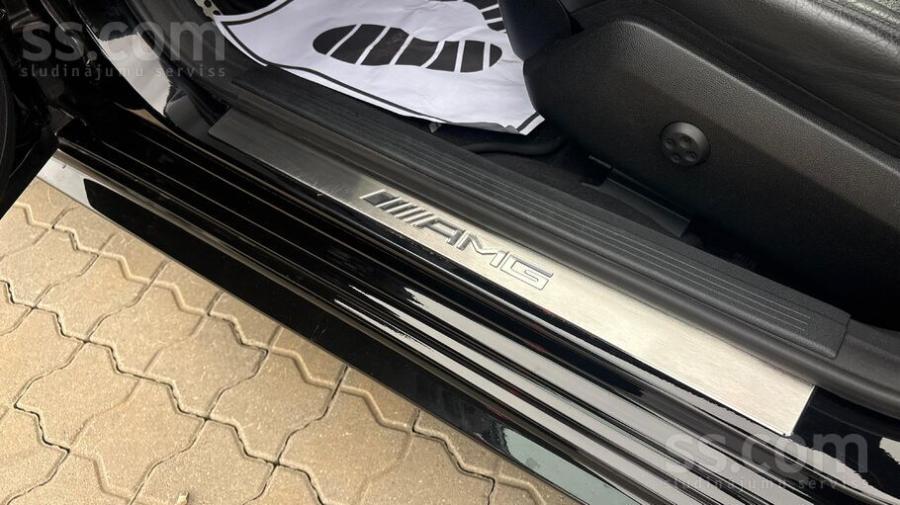 Black Mercedes-Benz E 63 AMG 2012 in Liepaja, with an engine capacity of 5.50 L and mileage of 83 thousand km for 32500 €, photo 18 on AUTOMOTO.COM.LV
