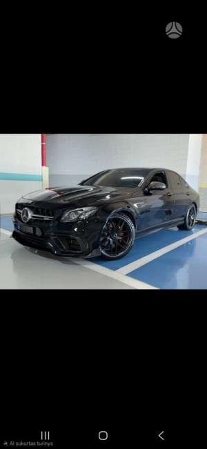 Черный Мерседес E 63 AMG 2018 в Вильнюс, объемом двигателя 3.98 л и пробегом 99 тыс. км за 50000 €, фото  на AUTOMOTO.COM.LV