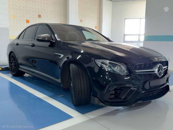 Melns Mercedes-Benz E 63 AMG 2018 Viļņa, ar dzinēja tilpumu 3.98 L un nobraukumu 99 tūkst. km par 50000 €, foto 2 vietnē AUTOMOTO.COM.LV