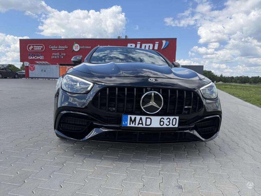 Черный Мерседес E 63 AMG 2019 в Шяуляй, объемом двигателя 3.98 л и пробегом 82 тыс. км за 72000 €, фото 6 на AUTOMOTO.COM.LV