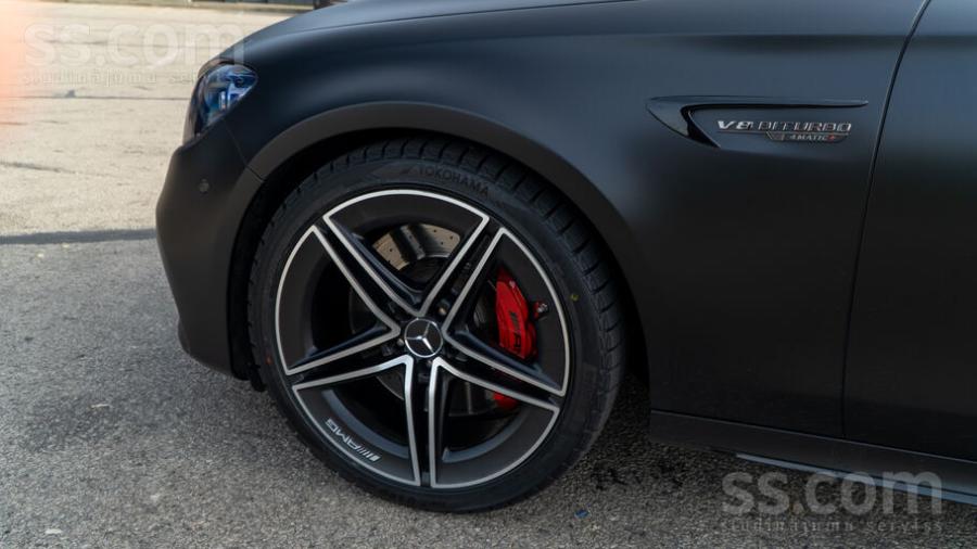 Black Mercedes-Benz E 63 AMG 2021 in Riga, with an engine capacity of 4.00 L and mileage of 76 thousand km for 74000 €, photo 13 on AUTOMOTO.COM.LV