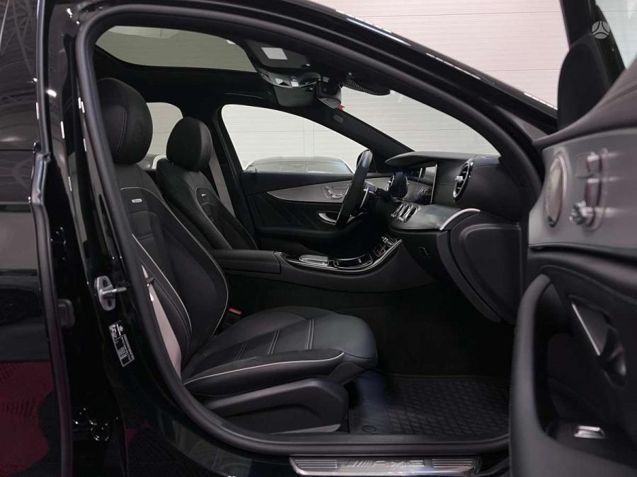 Black Mercedes-Benz E 63 AMG 2022 in Vilnius, with an engine capacity of 3.98 L and mileage of 19 thousand km for 84990 €, photo 19 on AUTOMOTO.COM.LV