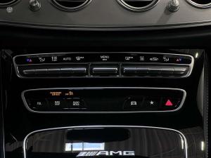 Black Mercedes-Benz E 63 AMG 2022 in Vilnius, with an engine capacity of 3.98 L and mileage of 19 thousand km for 84990 €, photo 27 on AUTOMOTO.COM.LV