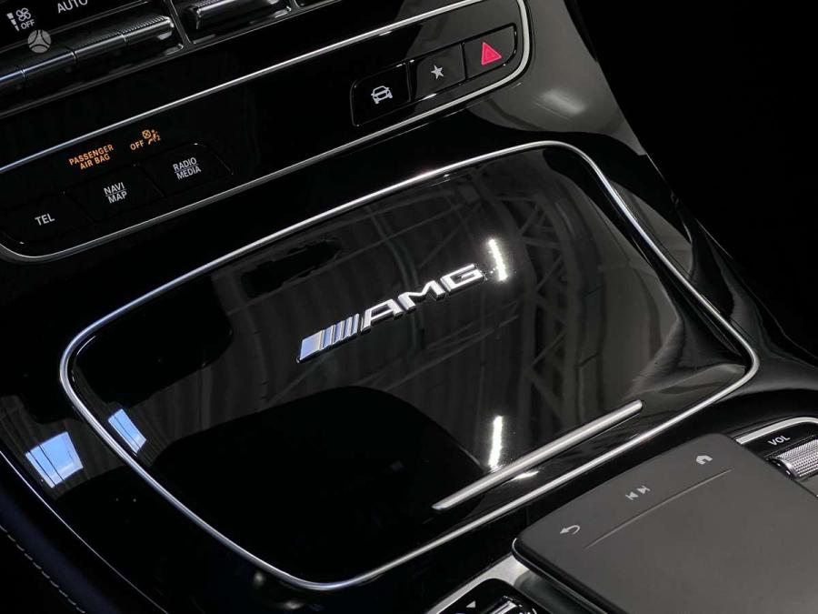 Black Mercedes-Benz E 63 AMG 2022 in Vilnius, with an engine capacity of 3.98 L and mileage of 19 thousand km for 84990 €, photo 28 on AUTOMOTO.COM.LV
