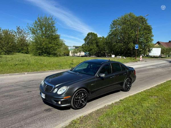 Серый Мерседес E 63 AMG 2008 в Шяуляй, объемом двигателя 6.20 л и пробегом 186 тыс. км за 21000 €, фото 4 на AUTOMOTO.COM.LV