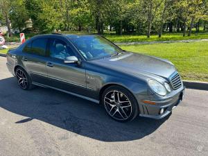 Grey Mercedes-Benz E 63 AMG 2008 in Siauliai, with an engine capacity of 6.20 L and mileage of 186 thousand km for 21000 €, photo 5 on AUTOMOTO.COM.LV