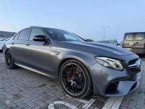 Серый Мерседес E 63 AMG 2018 в Клайпеда, объемом двигателя 3.98 л и пробегом 232 тыс. км за 39200 €, фото 8 на AUTOMOTO.COM.LV