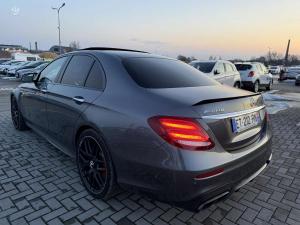 Серый Мерседес E 63 AMG 2018 в Клайпеда, объемом двигателя 3.98 л и пробегом 232 тыс. км за 39200 €, фото 14 на AUTOMOTO.COM.LV