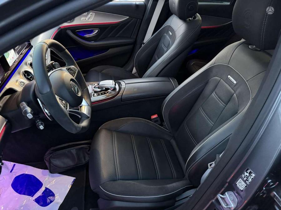 Серый Мерседес E 63 AMG 2018 в Клайпеда, объемом двигателя 3.98 л и пробегом 232 тыс. км за 39200 €, фото 19 на AUTOMOTO.COM.LV