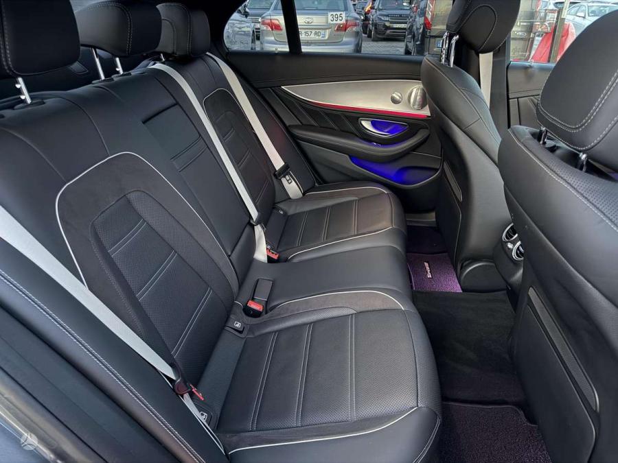 Серый Мерседес E 63 AMG 2018 в Клайпеда, объемом двигателя 3.98 л и пробегом 232 тыс. км за 39200 €, фото 22 на AUTOMOTO.COM.LV