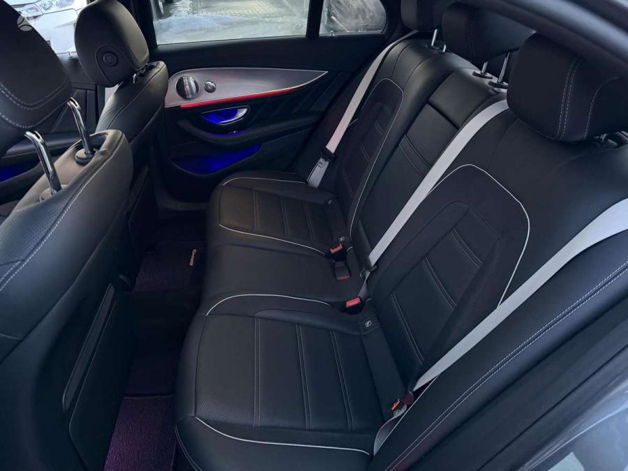 Серый Мерседес E 63 AMG 2018 в Клайпеда, объемом двигателя 3.98 л и пробегом 232 тыс. км за 39200 €, фото 30 на AUTOMOTO.COM.LV