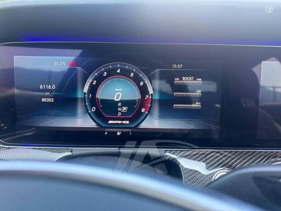 Серый Мерседес E 63 AMG 2018 в Вильнюс, объемом двигателя 3.98 л и пробегом 88 тыс. км за 24000 €, фото 8 на AUTOMOTO.COM.LV