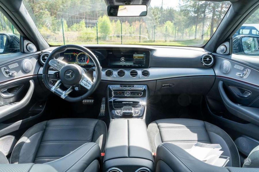 Grey Mercedes-Benz E 63 AMG 2020 in Tallinn, with an engine capacity of 3.98 L and mileage of 81 thousand km for 54990 €, photo 13 on AUTOMOTO.COM.LV