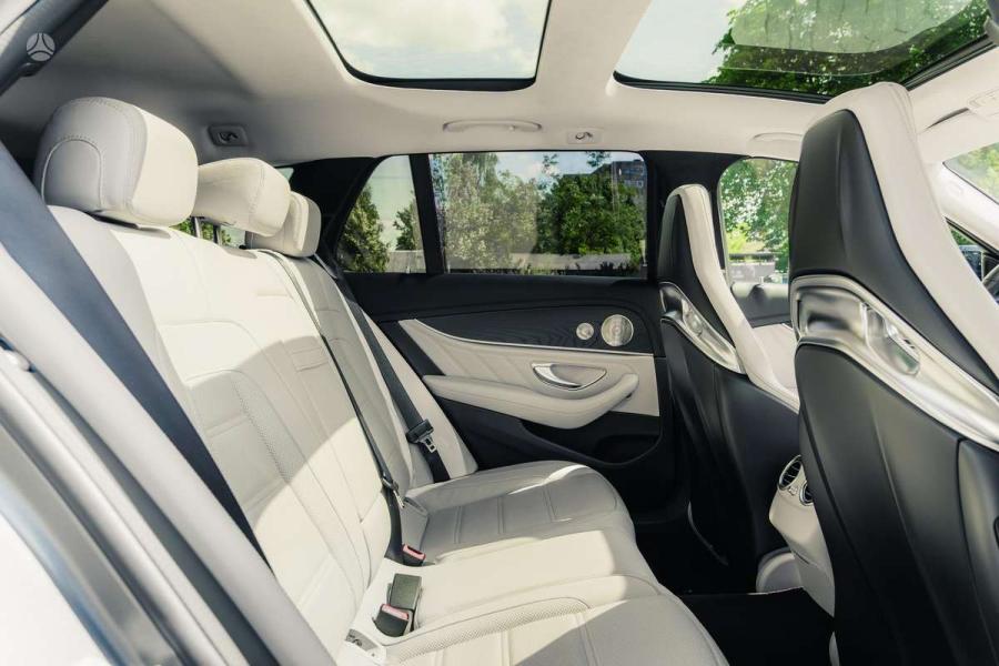Grey Mercedes-Benz E 63 AMG 2018 in Vilnius, with an engine capacity of 3.98 L and mileage of 73 thousand km for 58000 €, photo 19 on AUTOMOTO.COM.LV