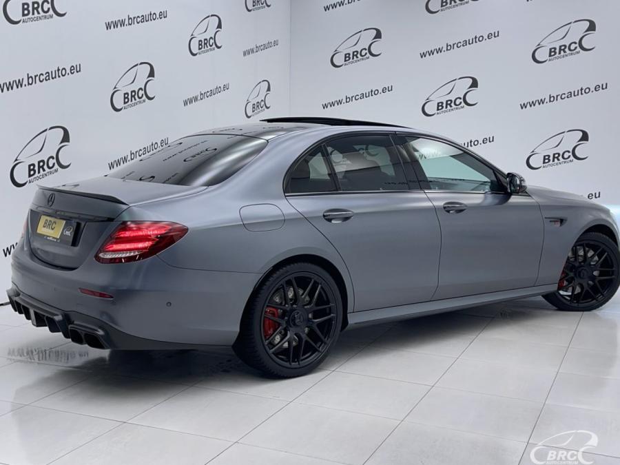 Мерседес E 63 AMG 2018 в Вильнюс, объемом двигателя 3.98 л и пробегом 102 тыс. км за 59900 €, фото 3 на AUTOMOTO.COM.LV