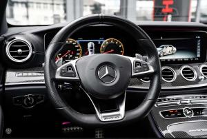 White Mercedes-Benz E 63 AMG 2018 in Alytus, with an engine capacity of 3.98 L and mileage of 145 thousand km for 71500 €, photo 9 on AUTOMOTO.COM.LV