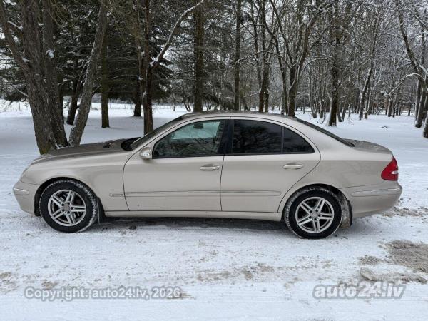 Beige Mercedes-Benz E-Class 2003 in Tartu, with an engine capacity of 3.20 L and mileage of 196 thousand km for 4300 €, photo 8 on AUTOMOTO.COM.LV