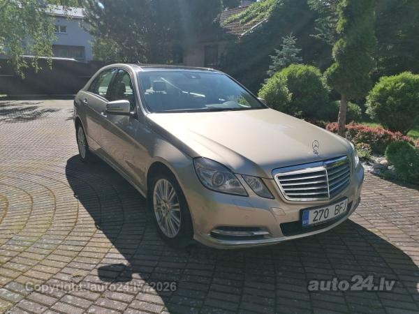 Smilšu krāsa Mercedes-Benz E-Class 2011 Tallina, ar dzinēja tilpumu 3.50 L un nobraukumu 155 tūkst. km par 9900 €, foto 3 vietnē AUTOMOTO.COM.LV