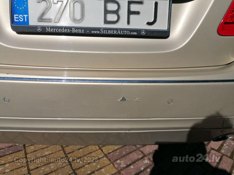 Smilšu krāsa Mercedes-Benz E-Class 2011 Tallina, ar dzinēja tilpumu 3.50 L un nobraukumu 155 tūkst. km par 9900 €, foto 8 vietnē AUTOMOTO.COM.LV